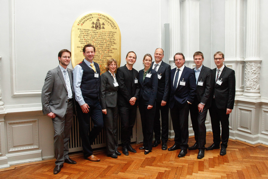 Gemeinnützige und Universität eröffneten ein neues Begrüßungsforum ...