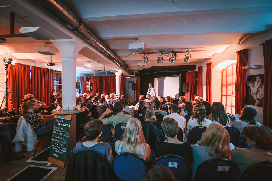 Mitgestalter*innen für das Pint of Science Festival 2025 gesucht ...